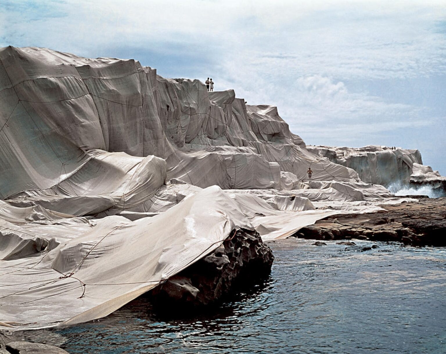 Christo and Jeanne-Claude: Quest for Wrapping – ARTDEX
